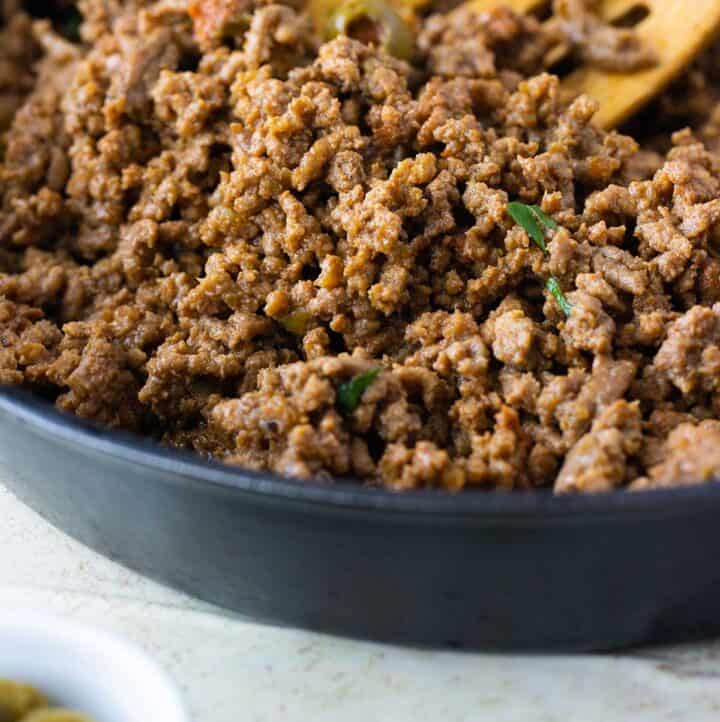 Bistec Encebollado (Puerto Rican cubed steak & Onions) - Food Metamorphosis